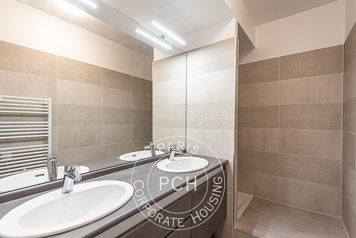 Rue du Point du Jour - 4 Bedrooms - Furnished