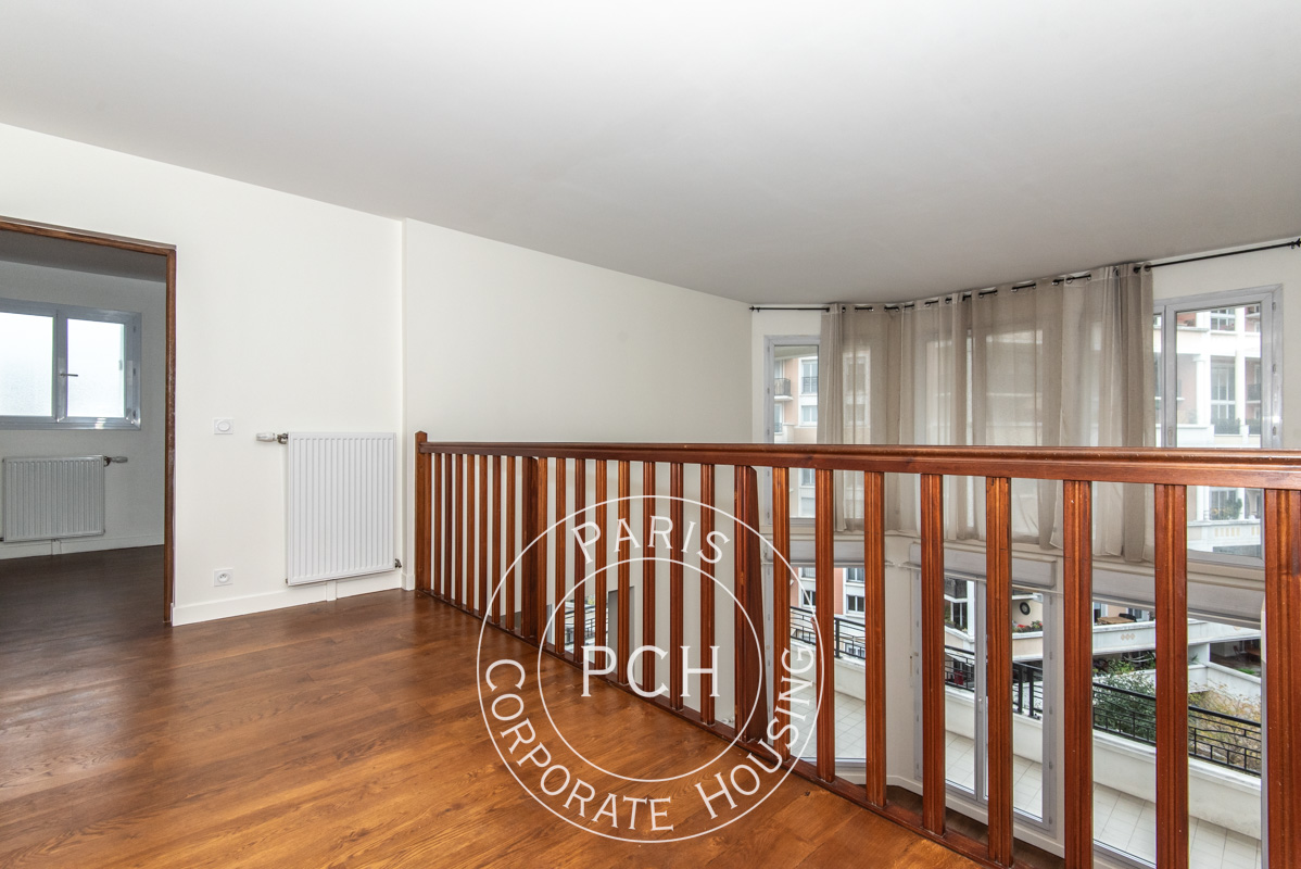 Rue des Fauvelles - 3 Bedrooms - Unfurnished